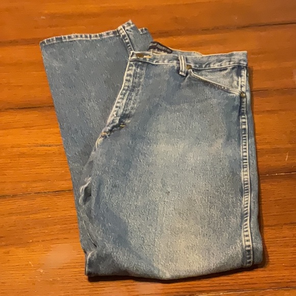 Wrangler | Jeans | Gently Used George Strait Cowboy Cut Collection ...